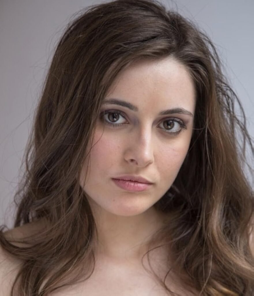 Vivien Cardone: The Inspiring Journey of Everwood Beloved Star